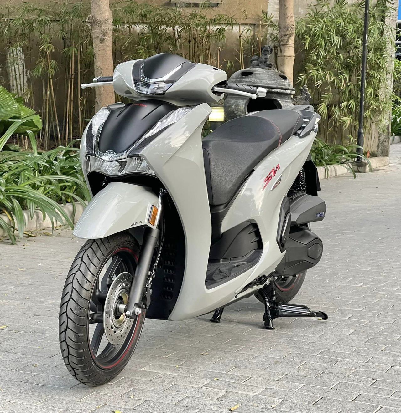 Giá xe Honda SH 350i 2025, phiên bản, màu, thông số (T8/2025)