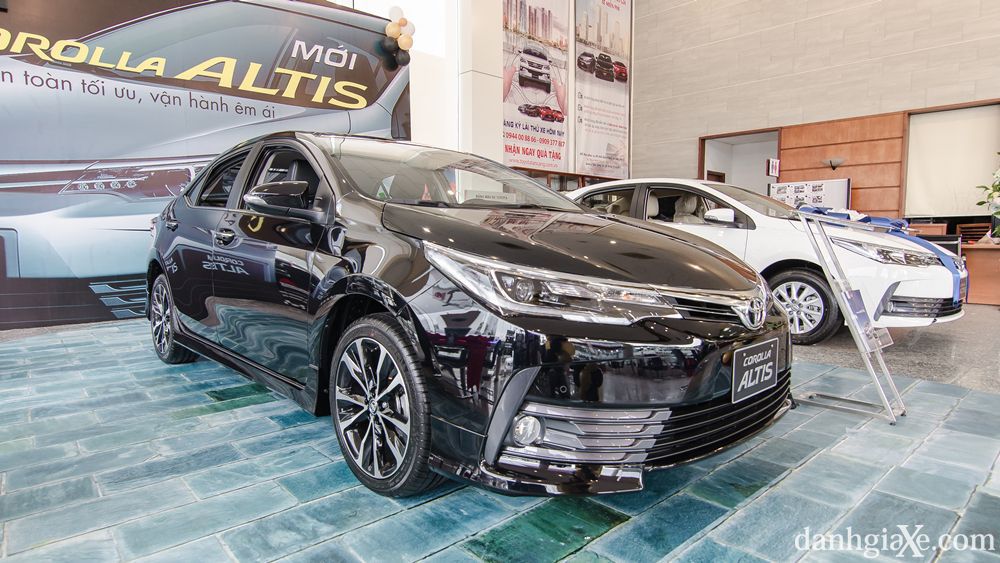 Đánh giá sơ bộ xe Toyota Corolla Altis 2018