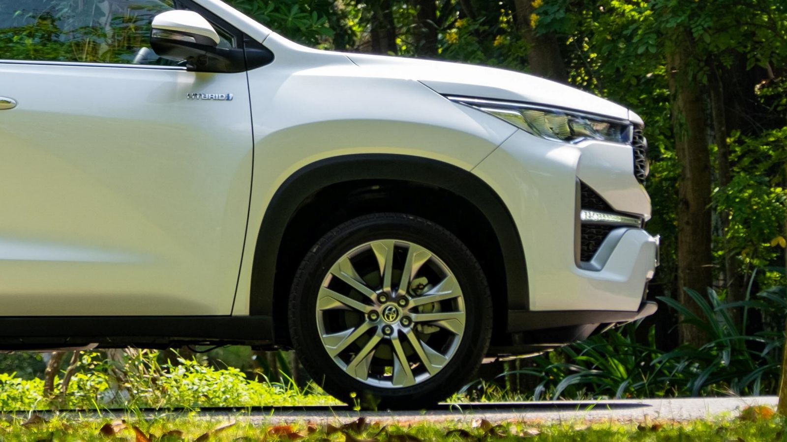 Đánh giá Toyota Innova 2024: Giá, KMãi, nội ngoại thất…