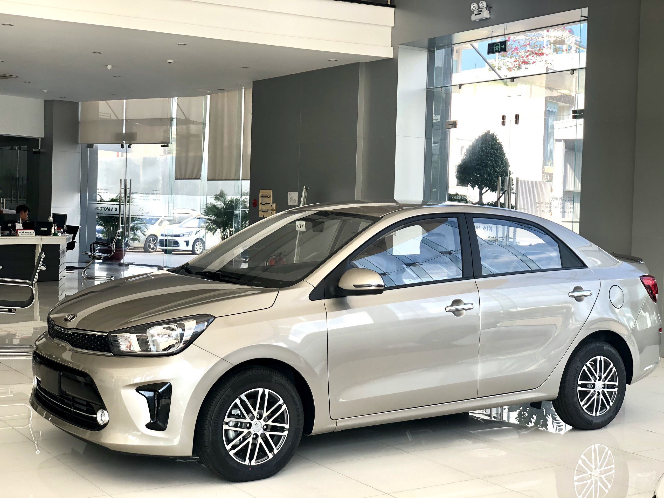 So sánh các phiên bản KIA Soluto 2024: giá, màu xe, thông số